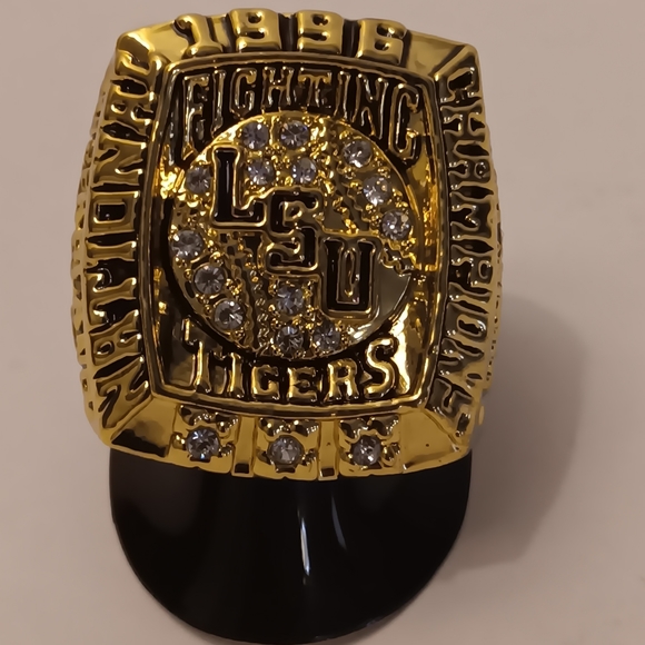 Accessories | 1996 Lsu Tigers Collectible Sec Championship Ring | Poshmark
